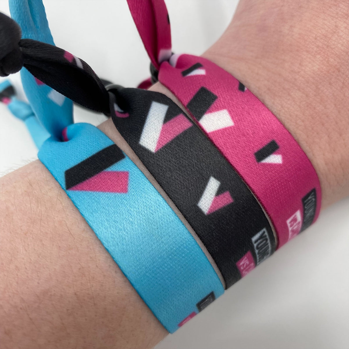 World Cancer Day Bands – Young Lives vs Cancer Shop